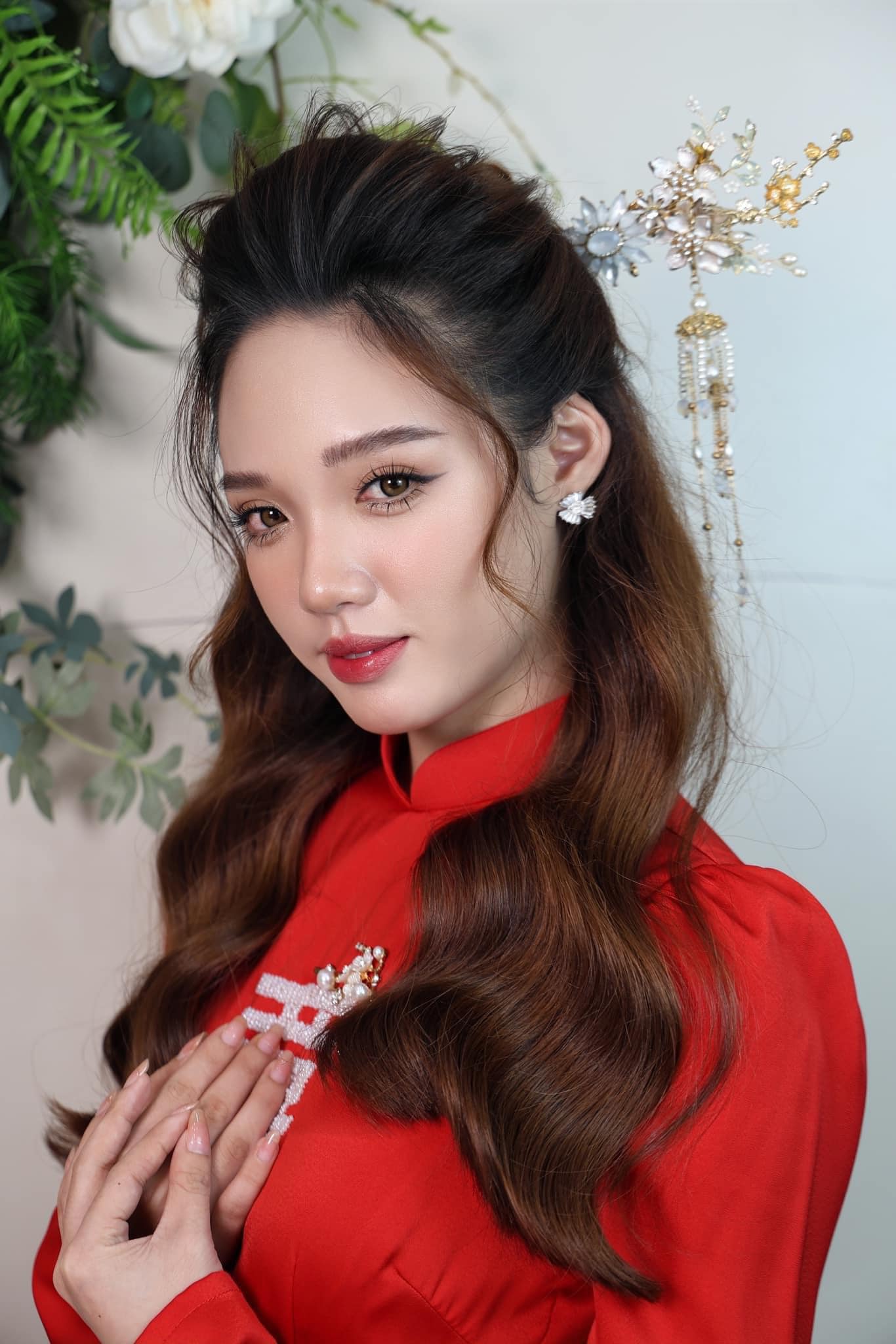 Trâm Trần Makeup & Academy